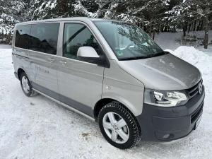 Yellow Volkswagen Multivan 2011 in Vilnius, with an engine capacity of 1.97 L and mileage of 331 thousand km for 14900 €, photo 10 on AUTOMOTO.COM.LV