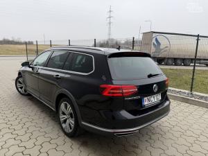 Melns Volkswagen Passat Alltrack 2016 Kauņa, ar dzinēja tilpumu 2.00 L un nobraukumu 263 tūkst. km par 12900 €, foto 5 vietnē AUTOMOTO.COM.LV