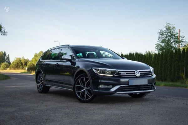 Black Volkswagen Passat Alltrack 2017 in Elektrenai, with an engine capacity of 1.97 L and mileage of 265 thousand km for 13650 €, photo 8 on AUTOMOTO.COM.LV