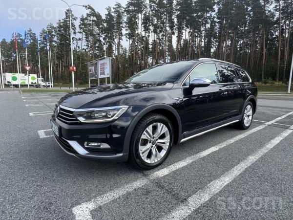 Volkswagen Passat Alltrack 2016 Rīga vietnē Melns Volkswagen Passat Alltrack 2016 Rīga, ar dzinēja tilpumu 2.00 L un nobraukumu 295 tūkst. km par 9300 €, foto 1 vietnē AUTOMOTO.COM.LV