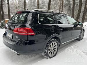 Melns Volkswagen Passat Alltrack 2012 Rīga, ar dzinēja tilpumu 2.00 L un nobraukumu 335 tūkst. km par 7180 €, foto 2 vietnē AUTOMOTO.COM.LV