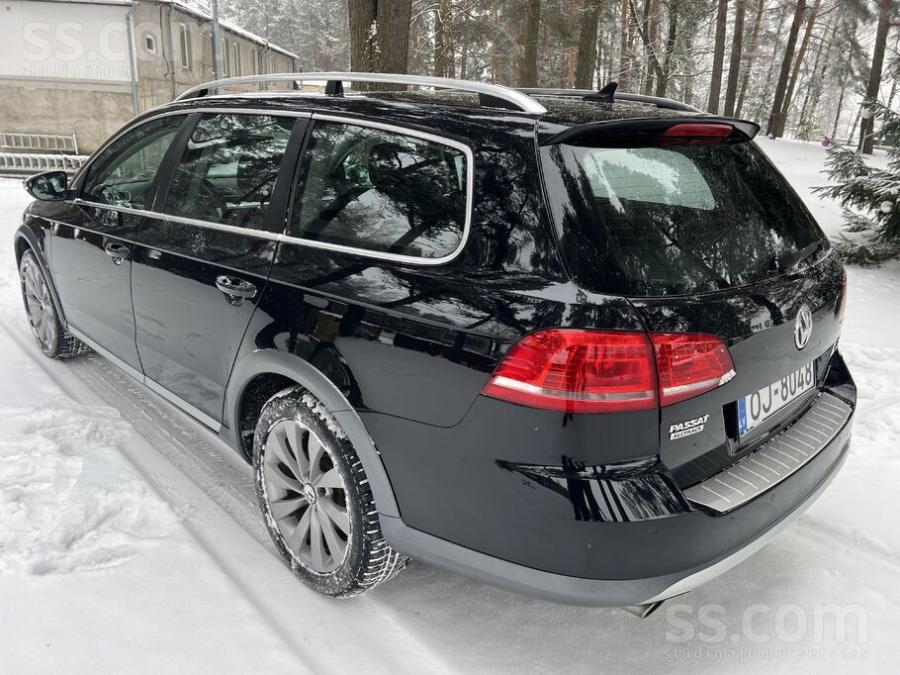 Melns Volkswagen Passat Alltrack 2012 Rīga, ar dzinēja tilpumu 2.00 L un nobraukumu 335 tūkst. km par 7180 €, foto 32 vietnē AUTOMOTO.COM.LV