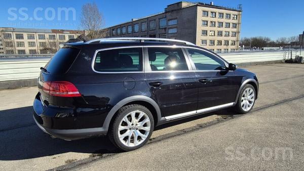 Melns Volkswagen Passat Alltrack 2012 Rīga, ar dzinēja tilpumu 2.00 L un nobraukumu 169 tūkst. km par 9000 €, foto 2 vietnē AUTOMOTO.COM.LV