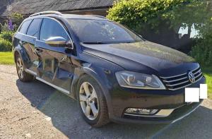 Melns Volkswagen Passat Alltrack 2012 Viļņa, ar dzinēja tilpumu 2.00 L un nobraukumu 215 tūkst. km par 2600 €, foto 4 vietnē AUTOMOTO.COM.LV