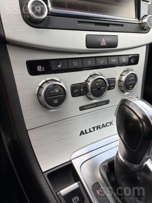 Melns Volkswagen Passat Alltrack 2012 Rīga, ar dzinēja tilpumu 2.00 L un nobraukumu 268 tūkst. km par 8500 €, foto 10 vietnē AUTOMOTO.COM.LV