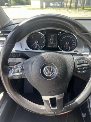 Melns Volkswagen Passat Alltrack 2013 Utena, ar dzinēja tilpumu 1.97 L un nobraukumu 280 tūkst. km par 7750 €, foto 4 vietnē AUTOMOTO.COM.LV