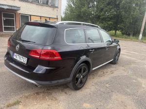 Melns Volkswagen Passat Alltrack 2013 Utena, ar dzinēja tilpumu 1.97 L un nobraukumu 280 tūkst. km par 7750 €, foto 13 vietnē AUTOMOTO.COM.LV
