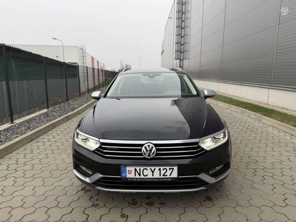 Melns Volkswagen Passat Alltrack 2016 Kauņa, ar dzinēja tilpumu 2.00 L un nobraukumu 263 tūkst. km par 12900 €, foto 2 vietnē AUTOMOTO.COM.LV
