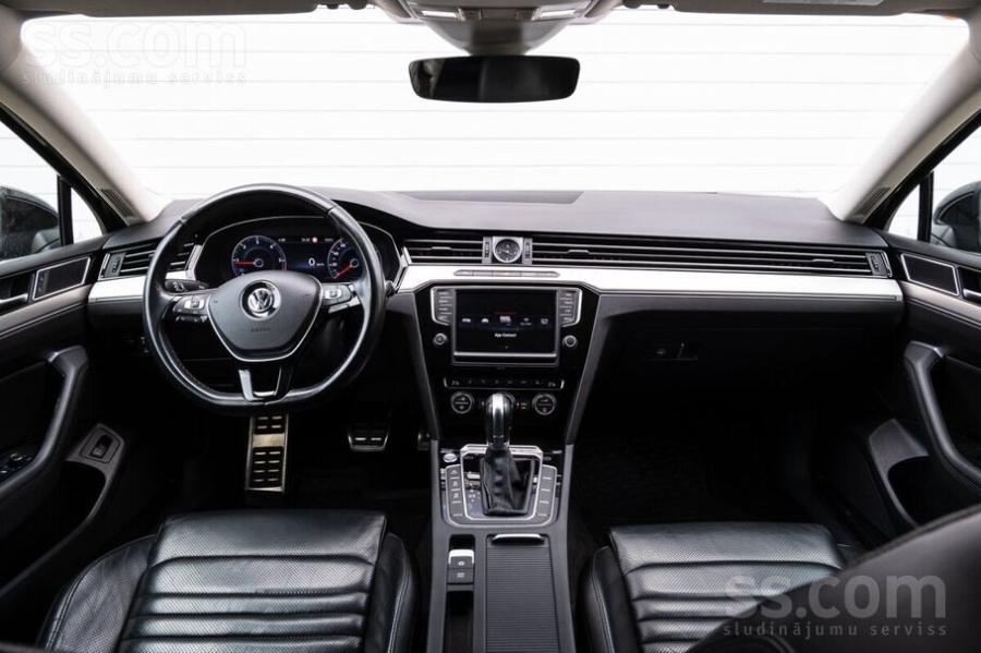 Black Volkswagen Passat Alltrack 2016 in Riga, with an engine capacity of 2.00 L and mileage of 156 thousand km for 13950 €, photo 10 on AUTOMOTO.COM.LV