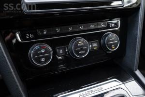 Black Volkswagen Passat Alltrack 2016 in Riga, with an engine capacity of 2.00 L and mileage of 156 thousand km for 13950 €, photo 16 on AUTOMOTO.COM.LV