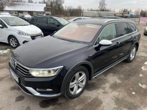 Черный Фольксваген Пассат Альтрак 2016 в Рига, объемом двигателя 2.00 л и пробегом 326 тыс. км за 16550 €, фото  на AUTOMOTO.COM.LV