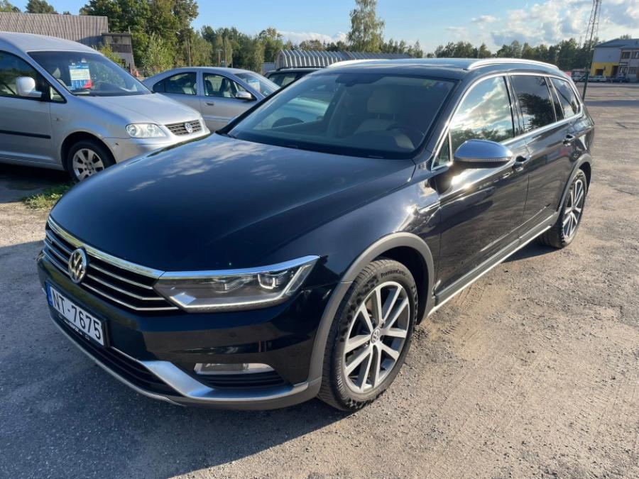 Melns Volkswagen Passat Alltrack 2016 Rīga, ar dzinēja tilpumu 2.00 L un nobraukumu 326 tūkst. km par 16550 €, foto 3 vietnē AUTOMOTO.COM.LV