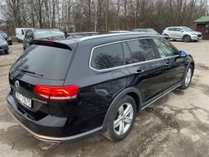 Melns Volkswagen Passat Alltrack 2016 Rīga, ar dzinēja tilpumu 2.00 L un nobraukumu 326 tūkst. km par 16550 €, foto 5 vietnē AUTOMOTO.COM.LV