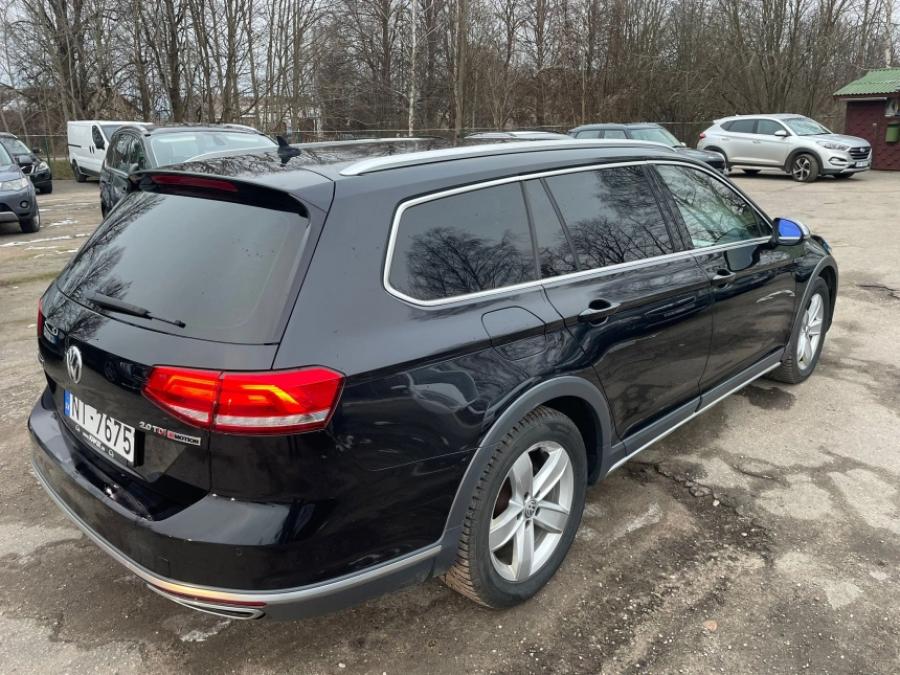 Melns Volkswagen Passat Alltrack 2016 Rīga, ar dzinēja tilpumu 2.00 L un nobraukumu 326 tūkst. km par 16550 €, foto 5 vietnē AUTOMOTO.COM.LV