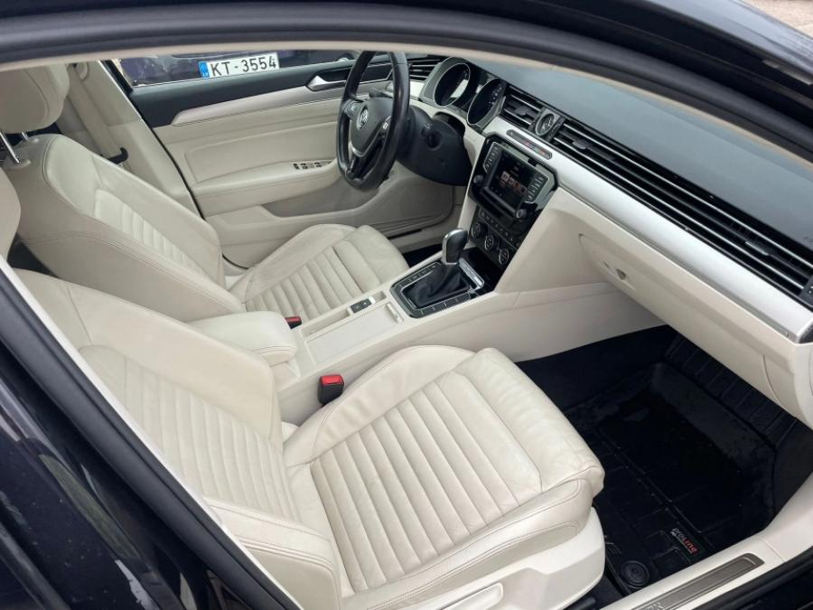 Melns Volkswagen Passat Alltrack 2016 Rīga, ar dzinēja tilpumu 2.00 L un nobraukumu 326 tūkst. km par 16550 €, foto 9 vietnē AUTOMOTO.COM.LV