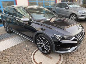 Black Volkswagen Passat Alltrack 2016 in Kaunas, with an engine capacity of 2.00 L and mileage of 200 thousand km for 13500 €, photo  on AUTOMOTO.COM.LV