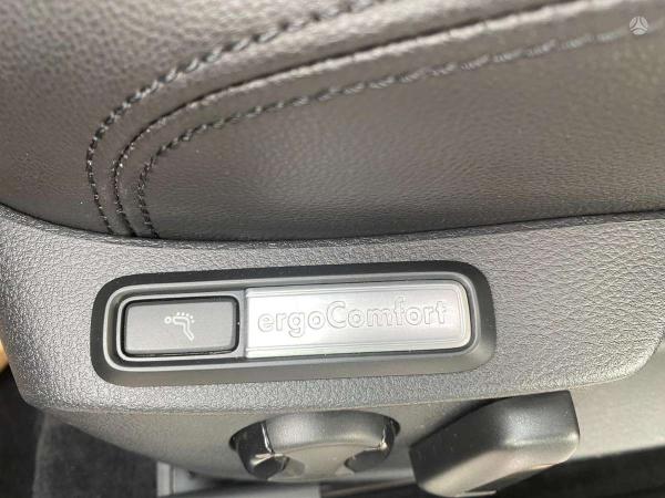 Melns Volkswagen Passat Alltrack 2016 Kauņa, ar dzinēja tilpumu 2.00 L un nobraukumu 200 tūkst. km par 13500 €, foto 5 vietnē AUTOMOTO.COM.LV