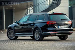 Melns Volkswagen Passat Alltrack 2017 Rīga, ar dzinēja tilpumu 2.00 L un nobraukumu 240 tūkst. km par 15250 €, foto 5 vietnē AUTOMOTO.COM.LV