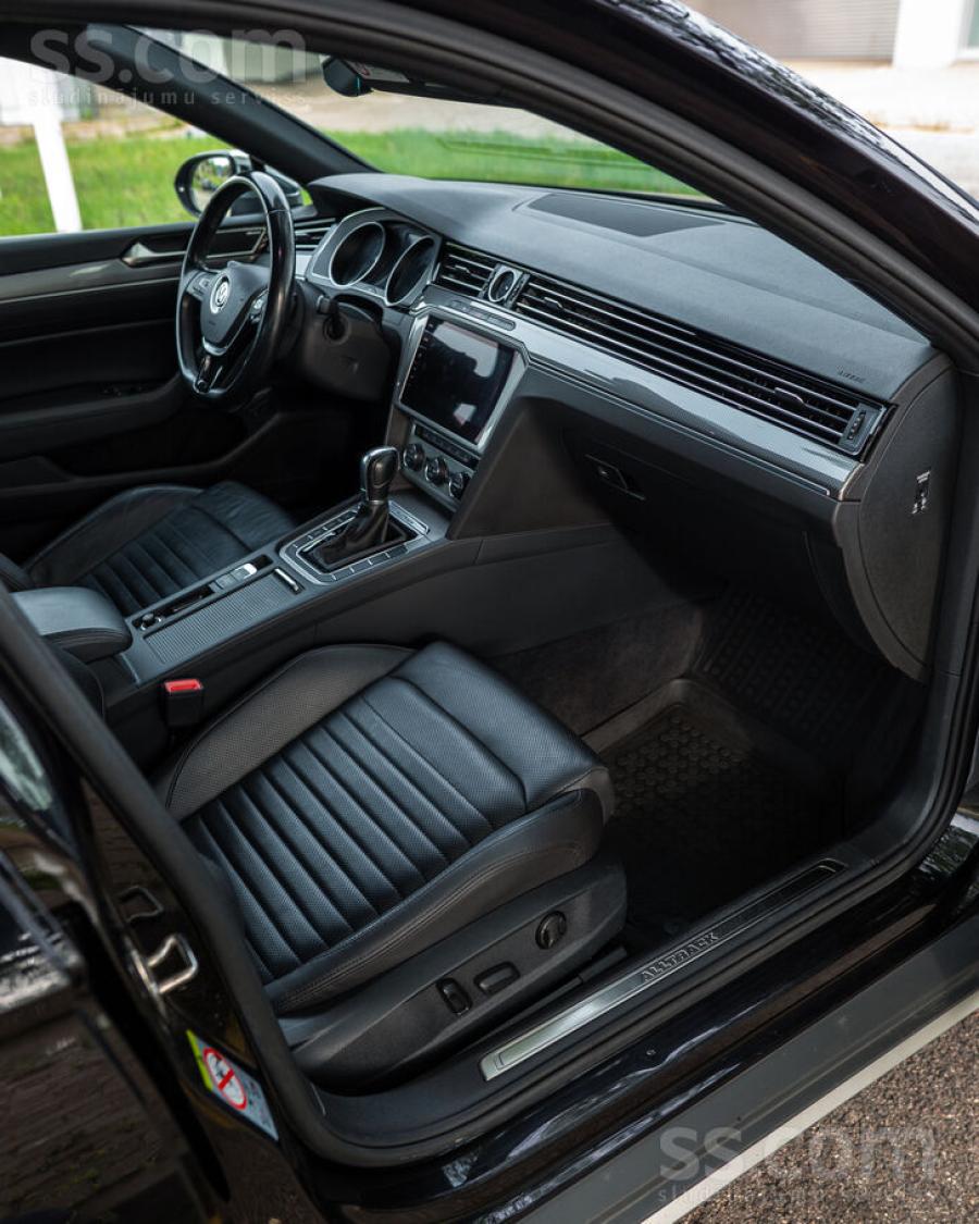 Melns Volkswagen Passat Alltrack 2017 Rīga, ar dzinēja tilpumu 2.00 L un nobraukumu 240 tūkst. km par 15250 €, foto 9 vietnē AUTOMOTO.COM.LV