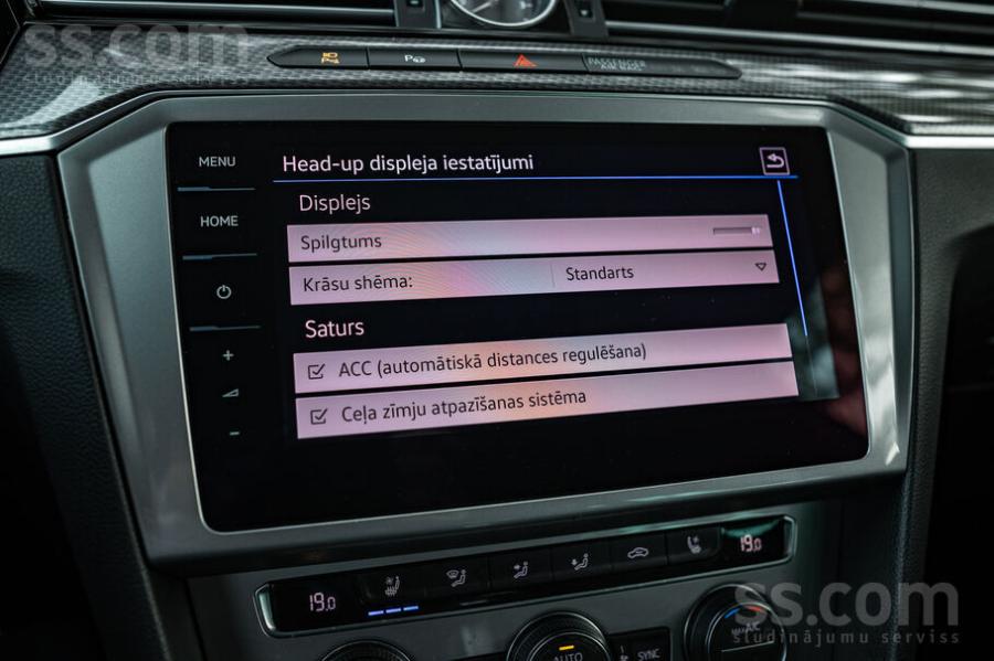 Melns Volkswagen Passat Alltrack 2017 Rīga, ar dzinēja tilpumu 2.00 L un nobraukumu 240 tūkst. km par 15250 €, foto 19 vietnē AUTOMOTO.COM.LV