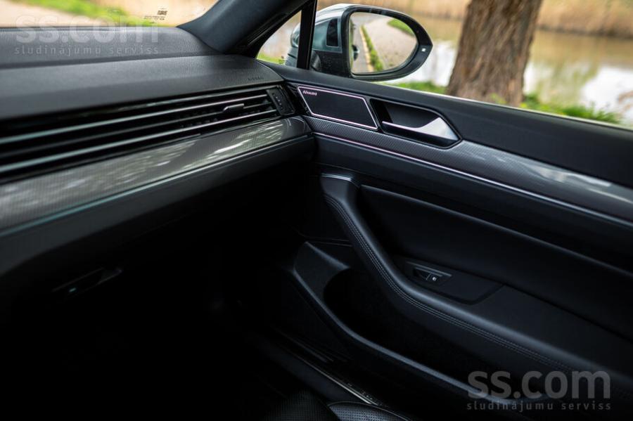 Melns Volkswagen Passat Alltrack 2017 Rīga, ar dzinēja tilpumu 2.00 L un nobraukumu 240 tūkst. km par 15250 €, foto 30 vietnē AUTOMOTO.COM.LV