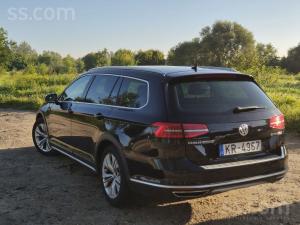 Black Volkswagen Passat Alltrack 2017 in Riga, with an engine capacity of 2.00 L and mileage of 308 thousand km for 10400 €, photo 3 on AUTOMOTO.COM.LV