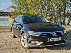 Black Volkswagen Passat Alltrack 2017 in Riga, with an engine capacity of 2.00 L and mileage of 308 thousand km for 10400 €, photo 5 on AUTOMOTO.COM.LV