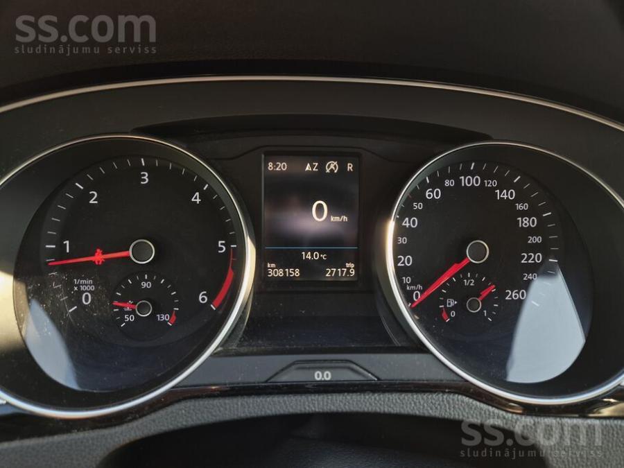 Black Volkswagen Passat Alltrack 2017 in Riga, with an engine capacity of 2.00 L and mileage of 308 thousand km for 10400 €, photo 9 on AUTOMOTO.COM.LV