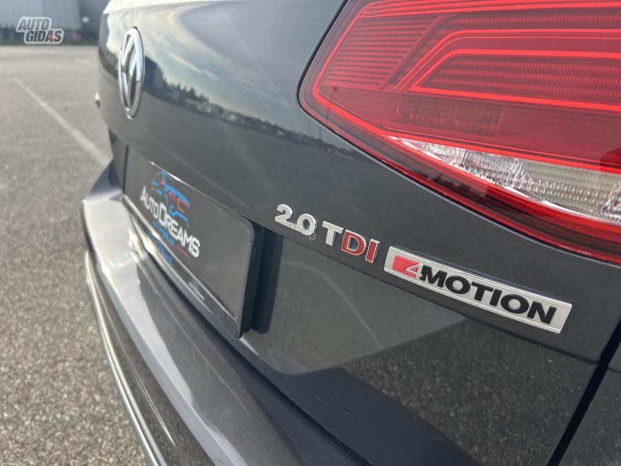 Black Volkswagen Passat Alltrack 2017 in Vilnius, with an engine capacity of 2.00 L and mileage of 309 thousand km for 15500 €, photo 20 on AUTOMOTO.COM.LV