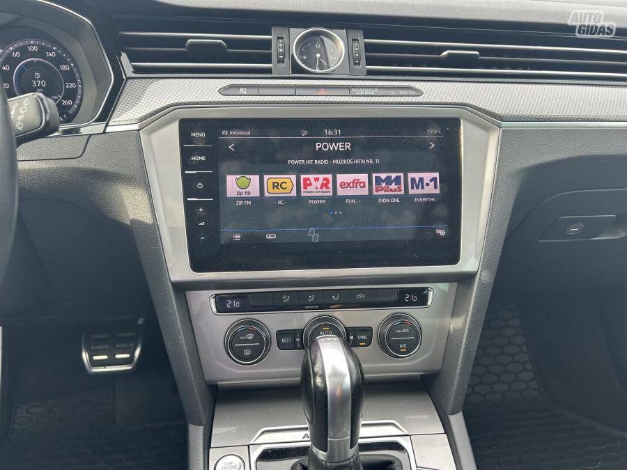 Black Volkswagen Passat Alltrack 2017 in Vilnius, with an engine capacity of 2.00 L and mileage of 309 thousand km for 15500 €, photo 27 on AUTOMOTO.COM.LV