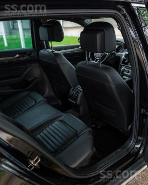 Melns Volkswagen Passat Alltrack 2018 Rīga, ar dzinēja tilpumu 2.00 L un nobraukumu 240 tūkst. km par 15250 €, foto 8 vietnē AUTOMOTO.COM.LV