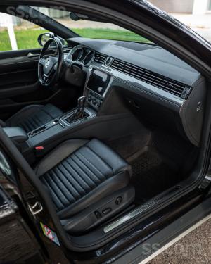 Melns Volkswagen Passat Alltrack 2018 Rīga, ar dzinēja tilpumu 2.00 L un nobraukumu 240 tūkst. km par 15250 €, foto 9 vietnē AUTOMOTO.COM.LV