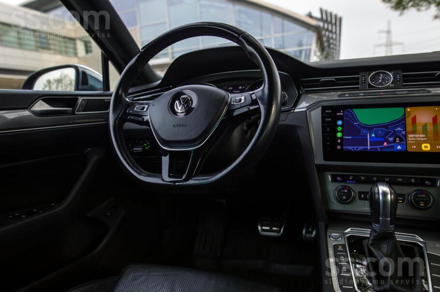 Melns Volkswagen Passat Alltrack 2018 Rīga, ar dzinēja tilpumu 2.00 L un nobraukumu 240 tūkst. km par 15250 €, foto 16 vietnē AUTOMOTO.COM.LV