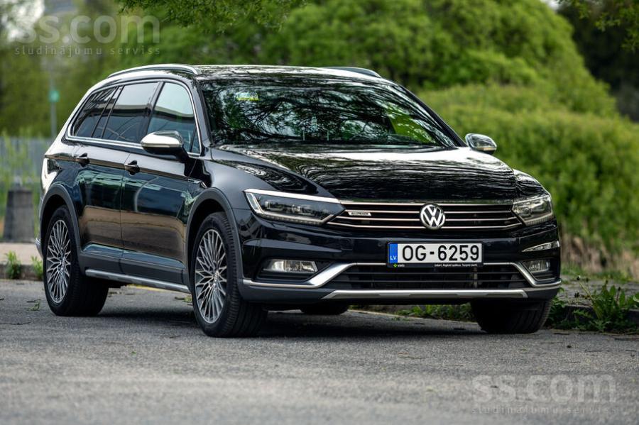 Melns Volkswagen Passat Alltrack 2018 Rīga, ar dzinēja tilpumu 2.00 L un nobraukumu 240 tūkst. km par 15250 €, foto 31 vietnē AUTOMOTO.COM.LV
