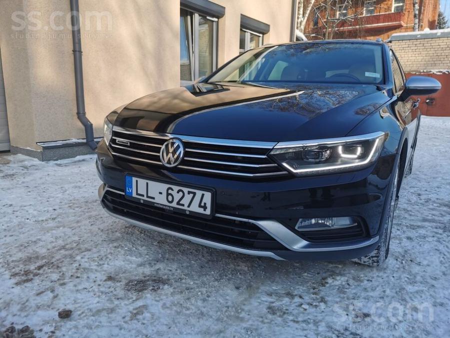 Black Volkswagen Passat Alltrack 2018 in Daugavpils, with an engine capacity of 2.00 L and mileage of 143 thousand km for 23000 €, photo 8 on AUTOMOTO.COM.LV