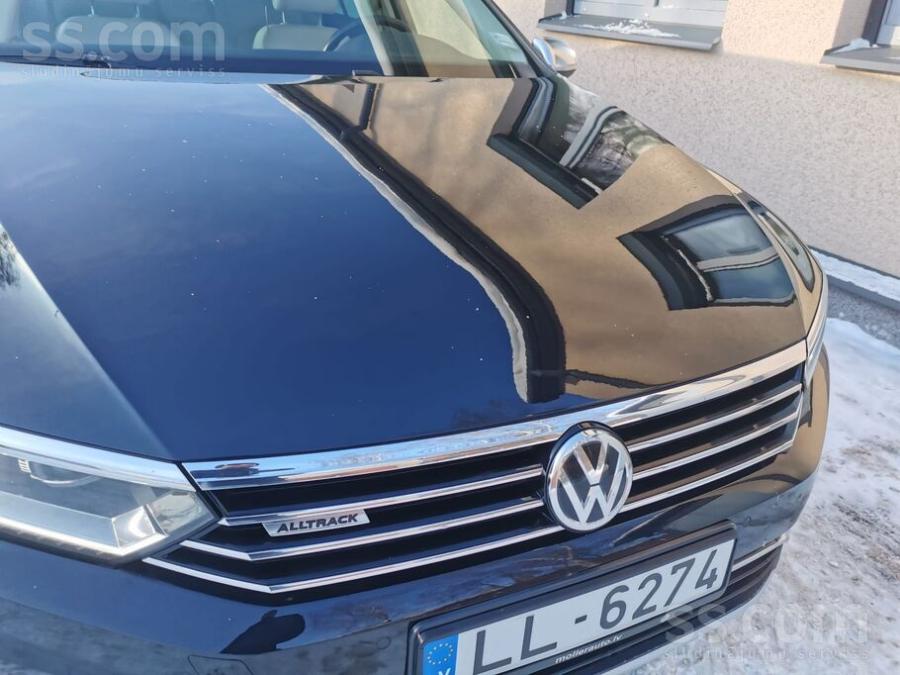 Black Volkswagen Passat Alltrack 2018 in Daugavpils, with an engine capacity of 2.00 L and mileage of 143 thousand km for 23000 €, photo 13 on AUTOMOTO.COM.LV