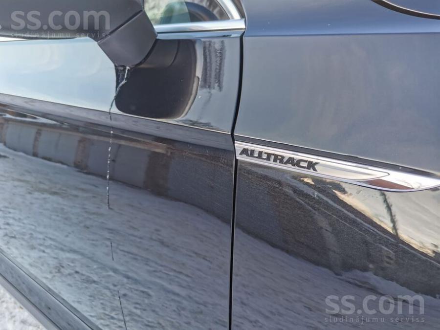 Black Volkswagen Passat Alltrack 2018 in Daugavpils, with an engine capacity of 2.00 L and mileage of 143 thousand km for 23000 €, photo 16 on AUTOMOTO.COM.LV