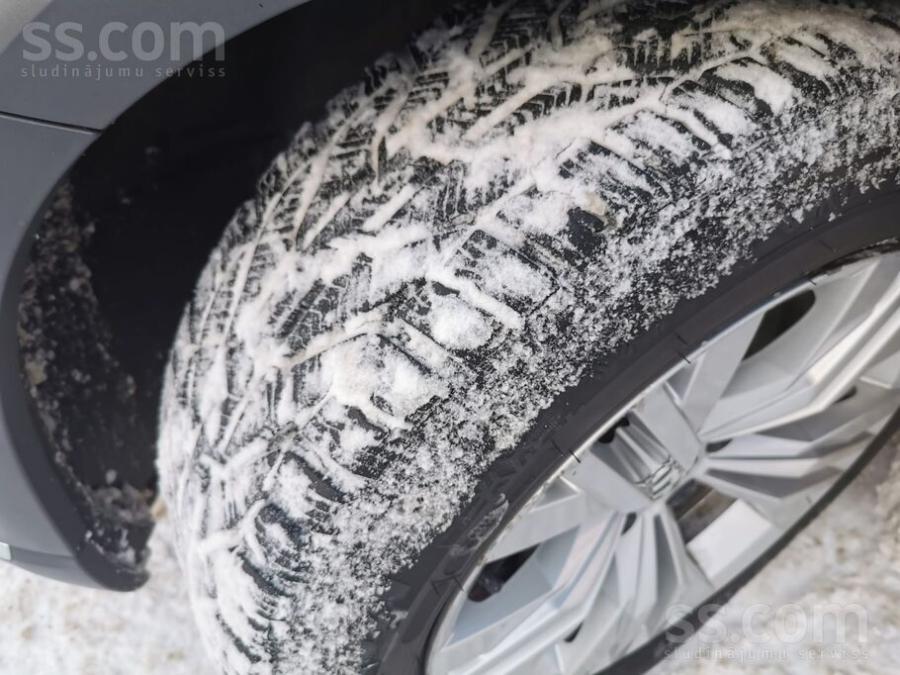 Black Volkswagen Passat Alltrack 2018 in Daugavpils, with an engine capacity of 2.00 L and mileage of 143 thousand km for 23000 €, photo 20 on AUTOMOTO.COM.LV
