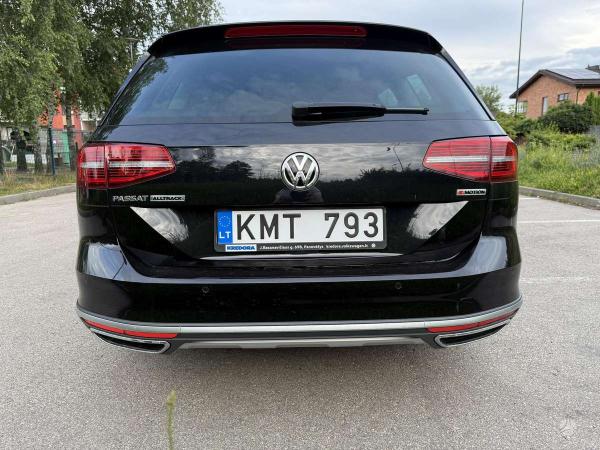 Melns Volkswagen Passat Alltrack 2018 Viļņa, ar dzinēja tilpumu 2.00 L un nobraukumu 104 tūkst. km par 22250 €, foto 2 vietnē AUTOMOTO.COM.LV