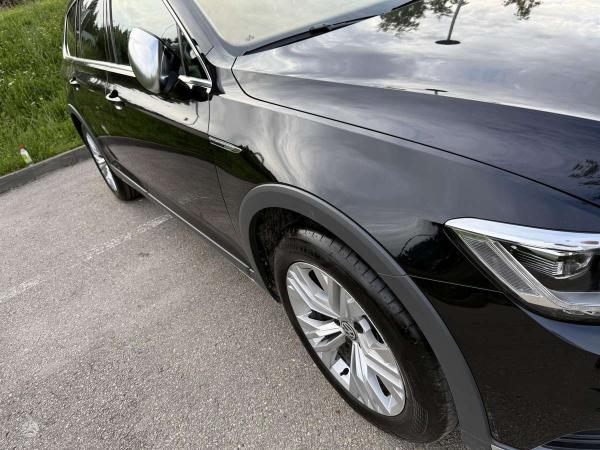 Melns Volkswagen Passat Alltrack 2018 Viļņa, ar dzinēja tilpumu 2.00 L un nobraukumu 104 tūkst. km par 22250 €, foto 5 vietnē AUTOMOTO.COM.LV