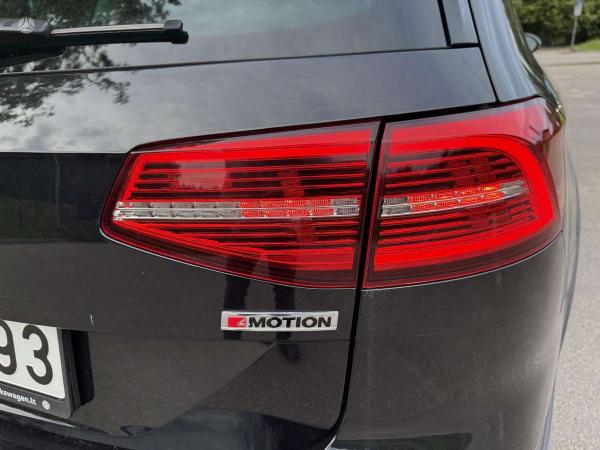 Melns Volkswagen Passat Alltrack 2018 Viļņa, ar dzinēja tilpumu 2.00 L un nobraukumu 104 tūkst. km par 22250 €, foto 9 vietnē AUTOMOTO.COM.LV