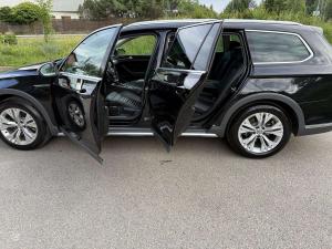 Black Volkswagen Passat Alltrack 2018 in Vilnius, with an engine capacity of 2.00 L and mileage of 104 thousand km for 22250 €, photo 14 on AUTOMOTO.COM.LV