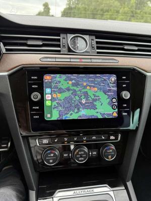 Black Volkswagen Passat Alltrack 2018 in Vilnius, with an engine capacity of 2.00 L and mileage of 104 thousand km for 22250 €, photo 24 on AUTOMOTO.COM.LV