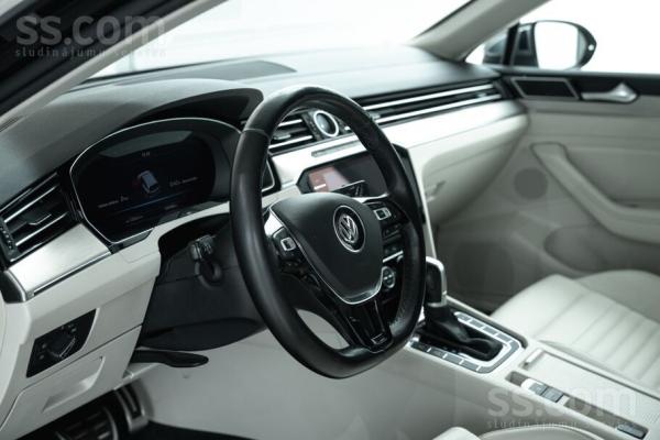 Melns Volkswagen Passat Alltrack 2018 Rīga, ar dzinēja tilpumu 2.00 L un nobraukumu 189 tūkst. km par 15900 €, foto 3 vietnē AUTOMOTO.COM.LV