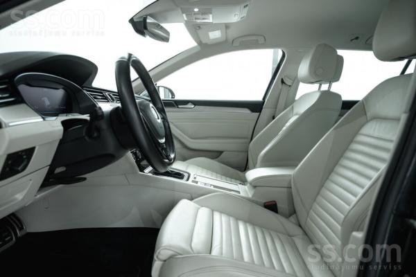 Melns Volkswagen Passat Alltrack 2018 Rīga, ar dzinēja tilpumu 2.00 L un nobraukumu 189 tūkst. km par 15900 €, foto 5 vietnē AUTOMOTO.COM.LV
