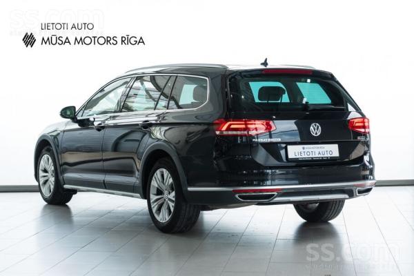Melns Volkswagen Passat Alltrack 2018 Rīga, ar dzinēja tilpumu 2.00 L un nobraukumu 189 tūkst. km par 15900 €, foto 8 vietnē AUTOMOTO.COM.LV