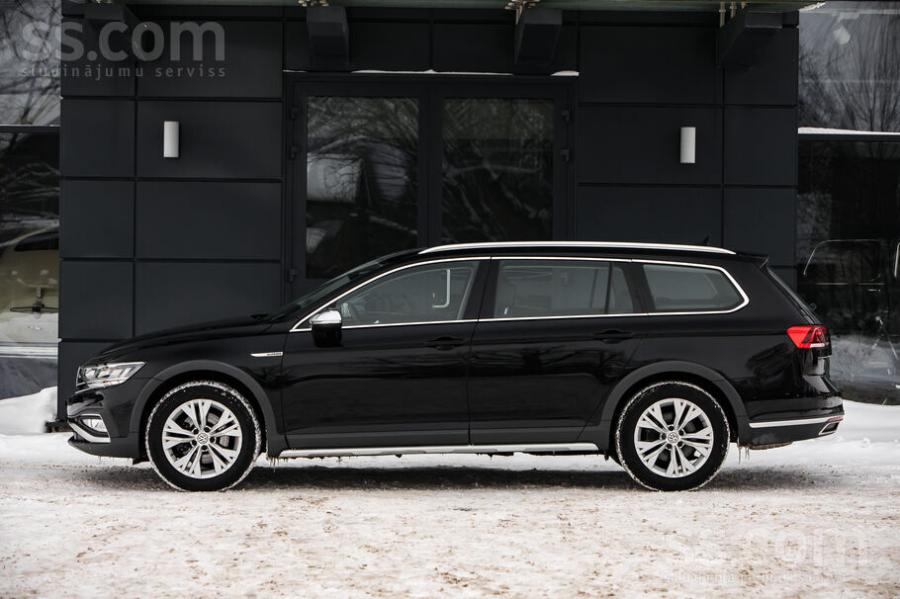 Melns Volkswagen Passat Alltrack 2019 Jelgava, ar dzinēja tilpumu 2.00 L un nobraukumu 120 tūkst. km par 19200 €, foto 8 vietnē AUTOMOTO.COM.LV