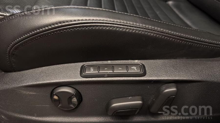 Melns Volkswagen Passat Alltrack 2019 Rīga, ar dzinēja tilpumu 2.00 L un nobraukumu 70 tūkst. km par 25990 €, foto 10 vietnē AUTOMOTO.COM.LV
