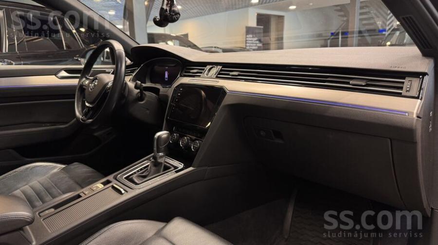 Melns Volkswagen Passat Alltrack 2019 Rīga, ar dzinēja tilpumu 2.00 L un nobraukumu 70 tūkst. km par 25990 €, foto 14 vietnē AUTOMOTO.COM.LV