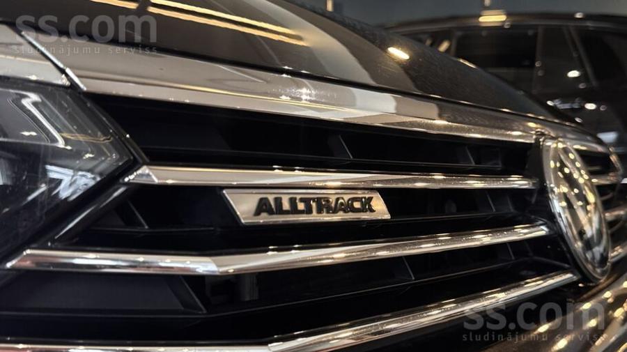 Melns Volkswagen Passat Alltrack 2019 Rīga, ar dzinēja tilpumu 2.00 L un nobraukumu 70 tūkst. km par 25990 €, foto 26 vietnē AUTOMOTO.COM.LV